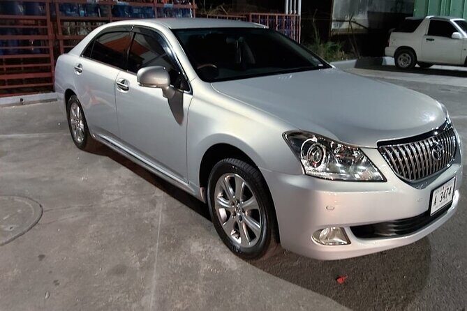 Private Antigua Airport Roundtrip Transfer to Hammock Cove - The Experience of the Driver