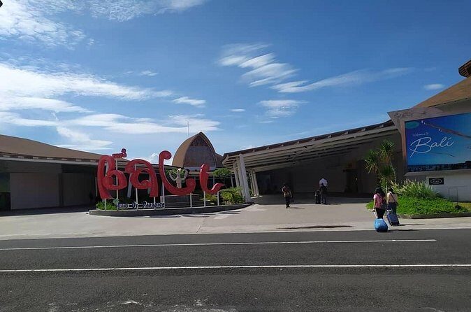 Private Arrival Transfer: Bali Airport to Kuta, Legian, Seminyak and Nusa Dua - How It Works: From Plane to Hotel