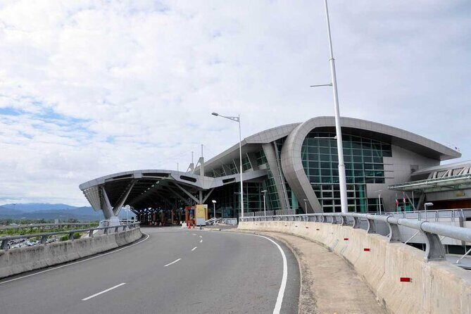Private Arrival Transfer : Kota Kinabalu International Airport - Vehicle Options and Group Sizes