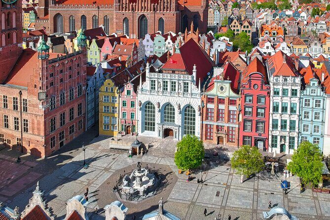 Private Artus Court and Gdansk Old Town Tour with Tickets - Practical Details to Keep in Mind