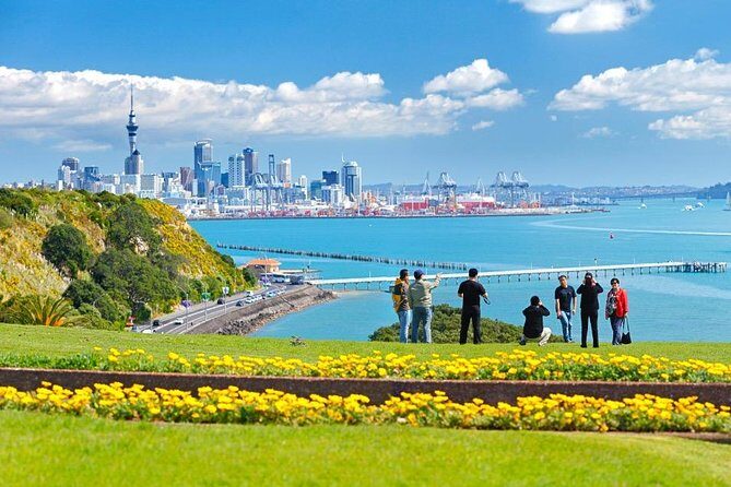 Private Auckland City Tour For Small Group in a luxury vehicle. - Key Points
