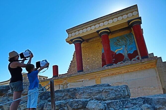 Private Audio and Virtual Tour in Knossos - Unpacking the Experience: What to Expect