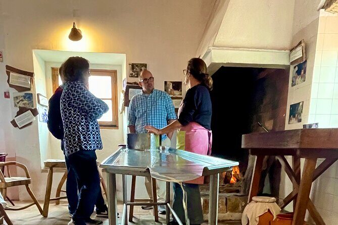 Private Azeitão Cheese Workshop: Wine & Sesimbra from Lisbon - Additional Sights & Optional Stops