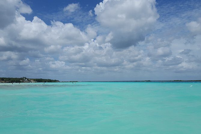 Private - Bacalar sailing across the mesmerizing waters - Pricing and Value Analysis