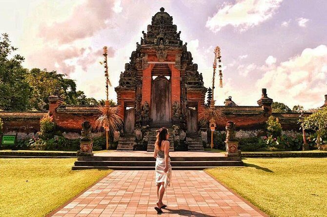 Private Bali Tanah Lot and Taman Ayun Temple Tour with Japanese Speaking Guide - Key Points