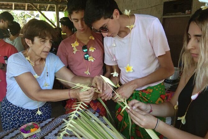 Private Balinese Village and Tanah Lot Temple Cultural Tour - The Iconic Tanah Lot Temple
