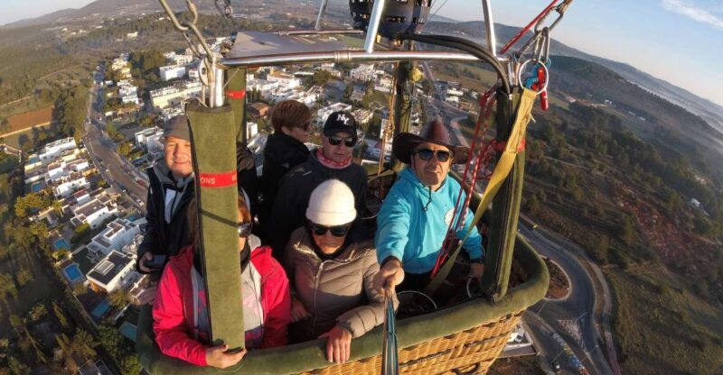 Private Balloon Flight for 4/6 Pax - Key Points