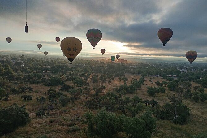 Private Balloon Over The Pyramids for Couples - Authentic Experiences and Unique Insights