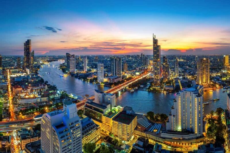 Private Bangkok By Night: Markets, Temples & Riverside - Key Points