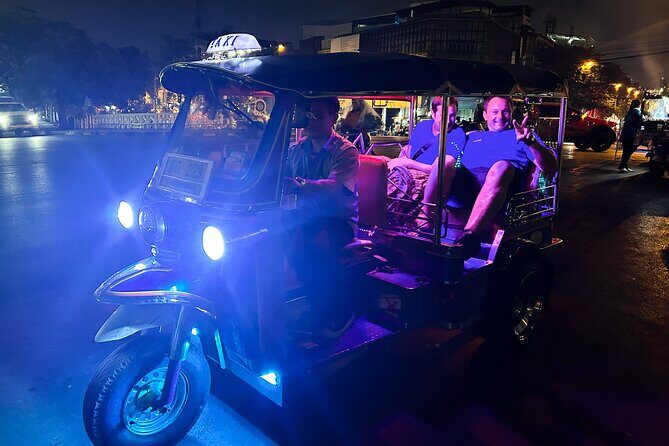 Private Bangkok Romantic Evening Tour by TukTuk - Key Points