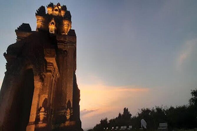 Private Banh It Tower and Con Chim Private Cultural Eco Adventure - Sunset Cruise on Th Ni Lagoon