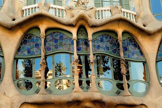Private Barcelona and Park Güell Tour with hotel Pick-up - Additional Information