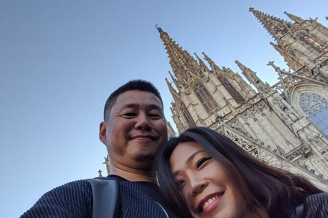 Private Barcelona Highlights: Gothic Sagrada Familia & Park Güell - Analyzing the Experience: What to Expect
