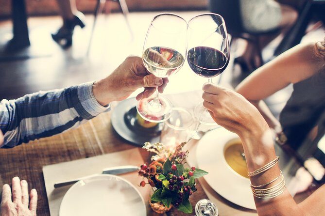 Private Barcelona Walking Tour & Wine Tasting + Tapas Dinner - Key Points