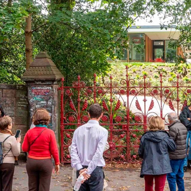 Private Beatles & Beer Bus tour 4 hour & drinks 1-8 people - The Heart of the Tour: An In-Depth Look