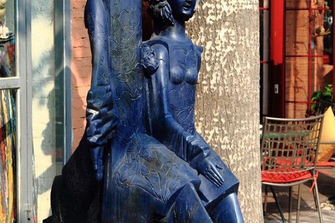 Private Beijing Art Tour including Red Gate Gallery, 798 Art Zone and Guanfu Museum - A Closer Look at the Itinerary