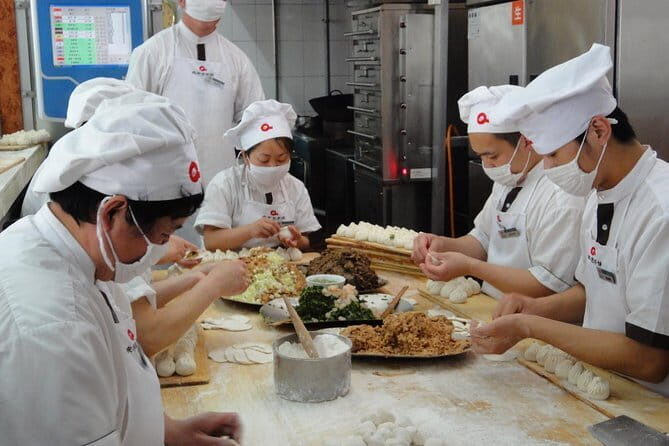 Private Beijing Food Tour in Traditional Hutongs - Key Points