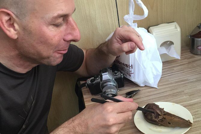 Private Beijing Street Food Tasting Tour with Bizarre Food Option - Unpacking the Experience: What You Can Expect