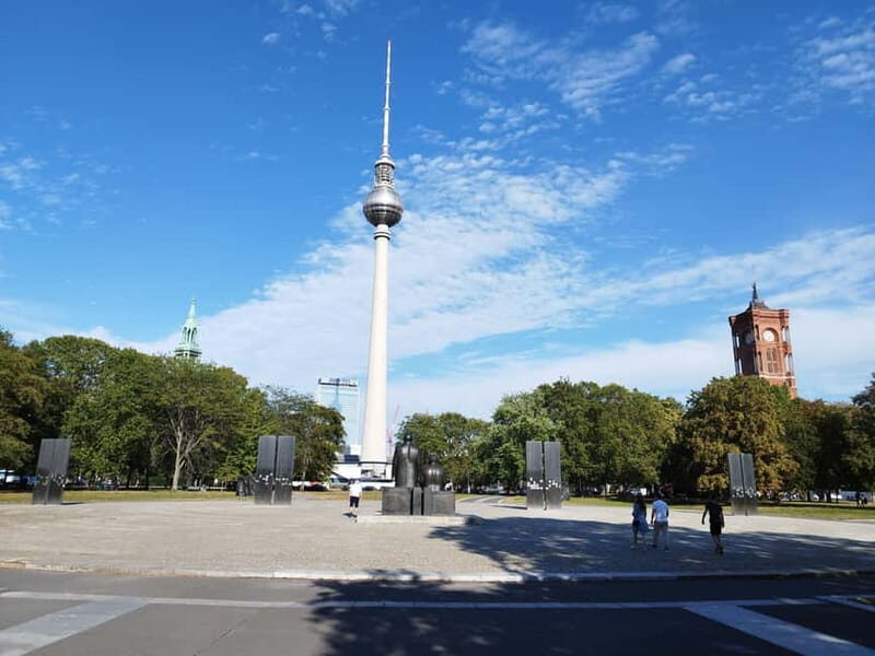 Private Berlin Rickshaw- Historical Berlin Up to 6 People - FAQ