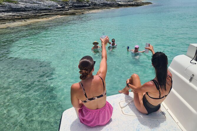 Private Bermuda Boat Charter Cliff Jumping, Islands & Sightseeing - Key Points