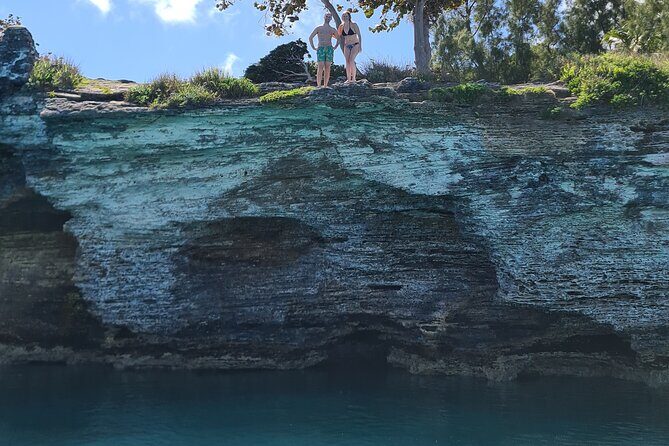 Private Bermuda Boat Charter Cliff Jumping, Islands & Sightseeing - FAQs