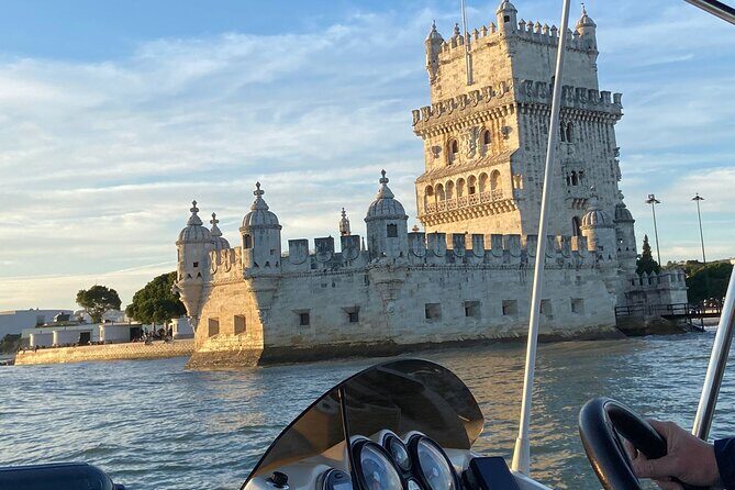 Private Boat Cruise with 6 Bottles of Champagne (2 hours) - What Reviewers Say