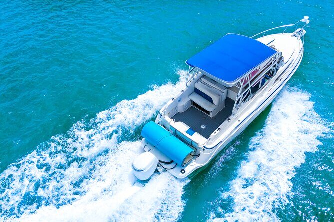 Private Boat Rental in Miami for 10 People - First Impressions and Booking