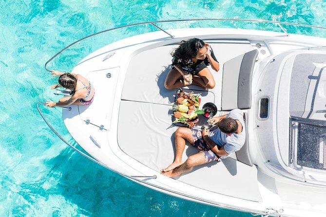 Private Boat Rental on Cap Camarat 25ft - Private Boat Rental on Cap Camarat 25ft: A Personal Adventure in Bora Bora