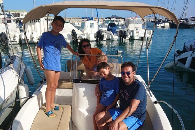Private boat rental without title dolphin watching - Frequently Asked Questions