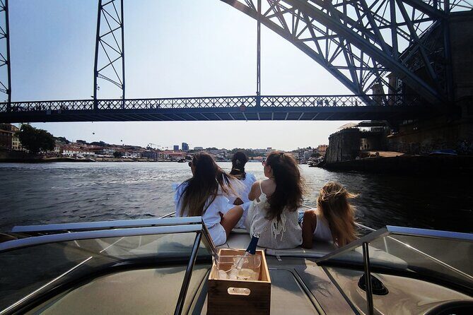 Private Boat Tour 1h30m with Sunset option, group price up to 6px - FAQs