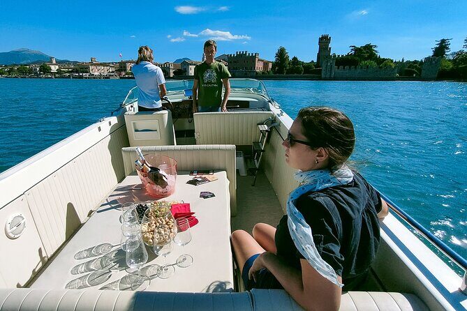 Private Boat Tour and Wine Tasting in Lazise - Key Points