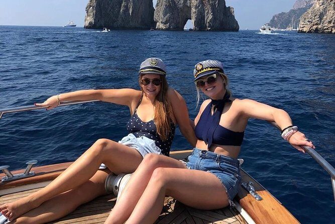 Private boat tour Capri & Positano - FAQ about the Private Boat Tour Capri & Positano