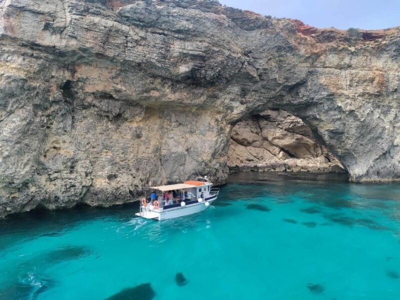 Private Boat Tour Experience with Blue Lagoon and Comino - Key Points