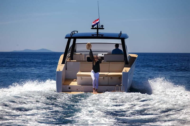 Private Boat Tour from Hvar with a Luxury Boat - FAQ