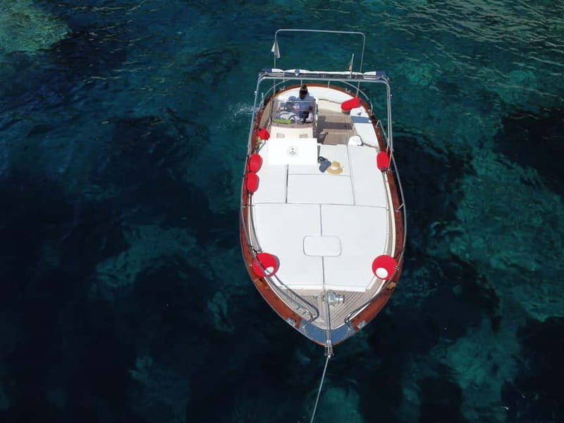 Private boat tour from Sorrento to Capri - Key Points