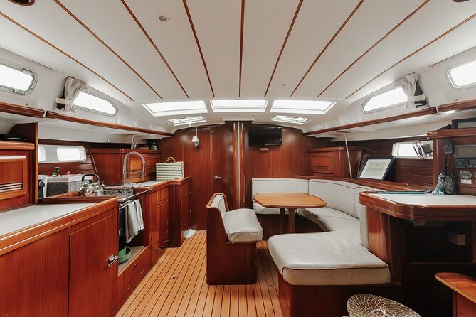 Private Boat Tour in Lisbon - The Experience in Detail: What to Expect on the Lisbon Private Boat Tour