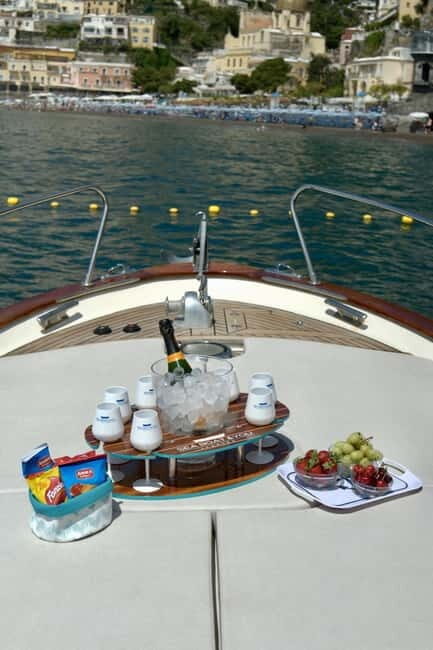 Private boat tour of the Amalfi Coast 4 hours - The Experience: A Closer Look