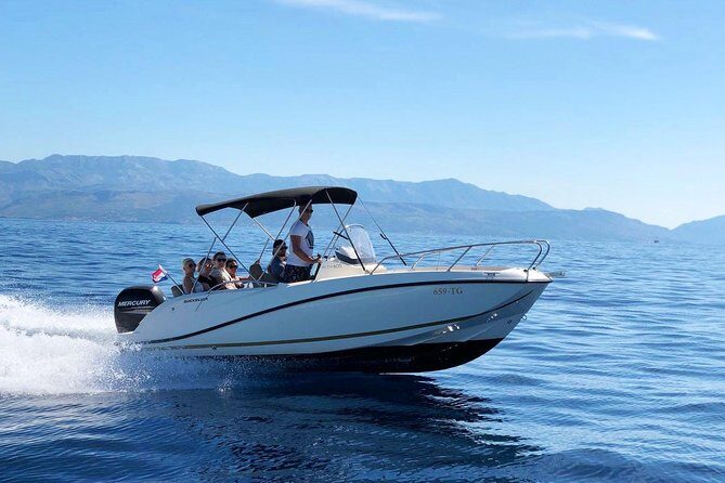 Private boat tour skippered by a local expert - fully customizable - Key Points