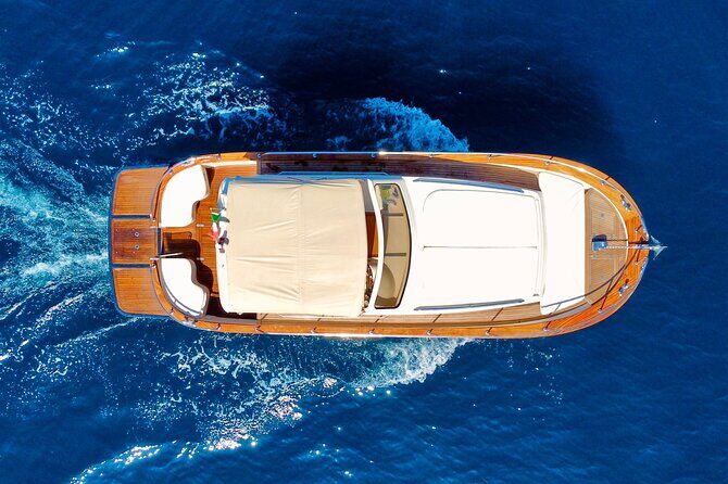Private boat tour to Capri and Blue Grotto on Gozzo 32 ft - Why Choose a Private Boat Tour to Capri?