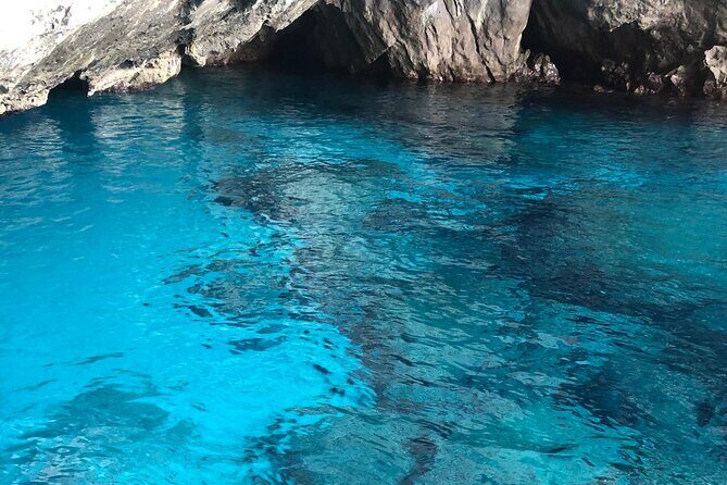 Private Boat Tour to discover Capri - What’s Included and What’s Not