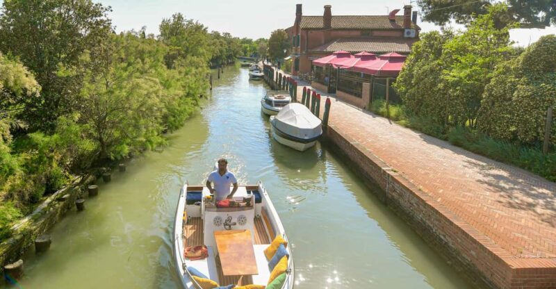 Private Boat Tour to Murano, Burano with local real guide - An Authentic Venice Water Experience: A Close Look