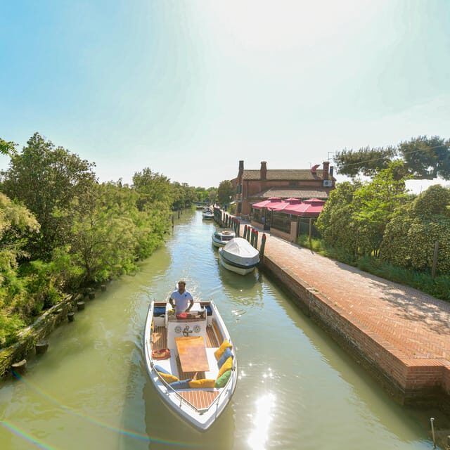 Private Boat Tour to Murano, Burano with local real guide - Who Should Consider This Tour?