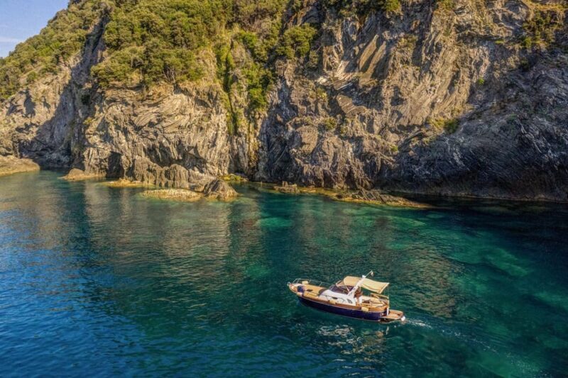 Private Boat Tour to the Gates of the Cinque Terre (HD) - Why Choose a Private Boat Tour Through Liguria?