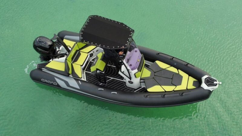 Private Boat tour with snorkeling, Hot Springs & Caldera - FAQs