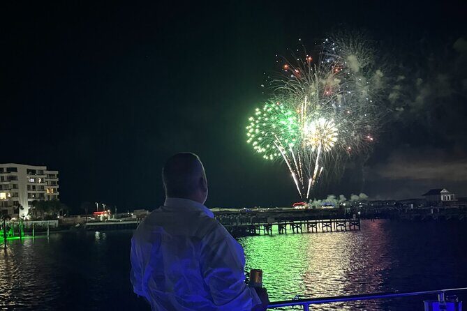 Private Boat Tours in Destin Fireworks Cruises - A Detailed Look at the Fireworks Cruise