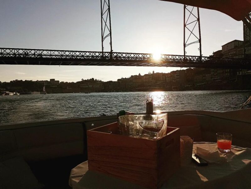 Private Boat Trip for 2 with Tasting in Porto -Sunset Option - Who Should Consider This Tour?