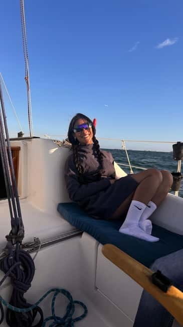 Private boat with Drinks and Snaks - Discover Barcelona from the Water: Private Boat with Drinks and Snacks