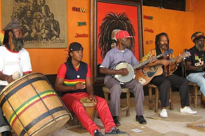 Private Bob Marley's Resting place, Dunn's River and shopping - FAQs