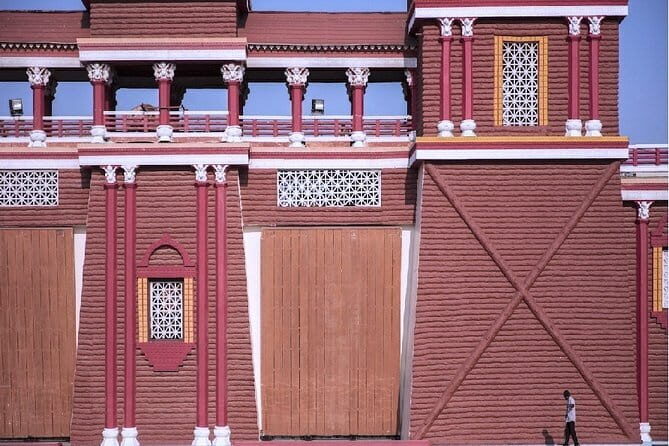 Private Bollywood Studio Tour - Key Points