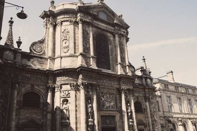 Private Bordeaux History Tour with a glass of Bordeaux wine. - A Walk Through Bordeaux’s Landmarks and Stories